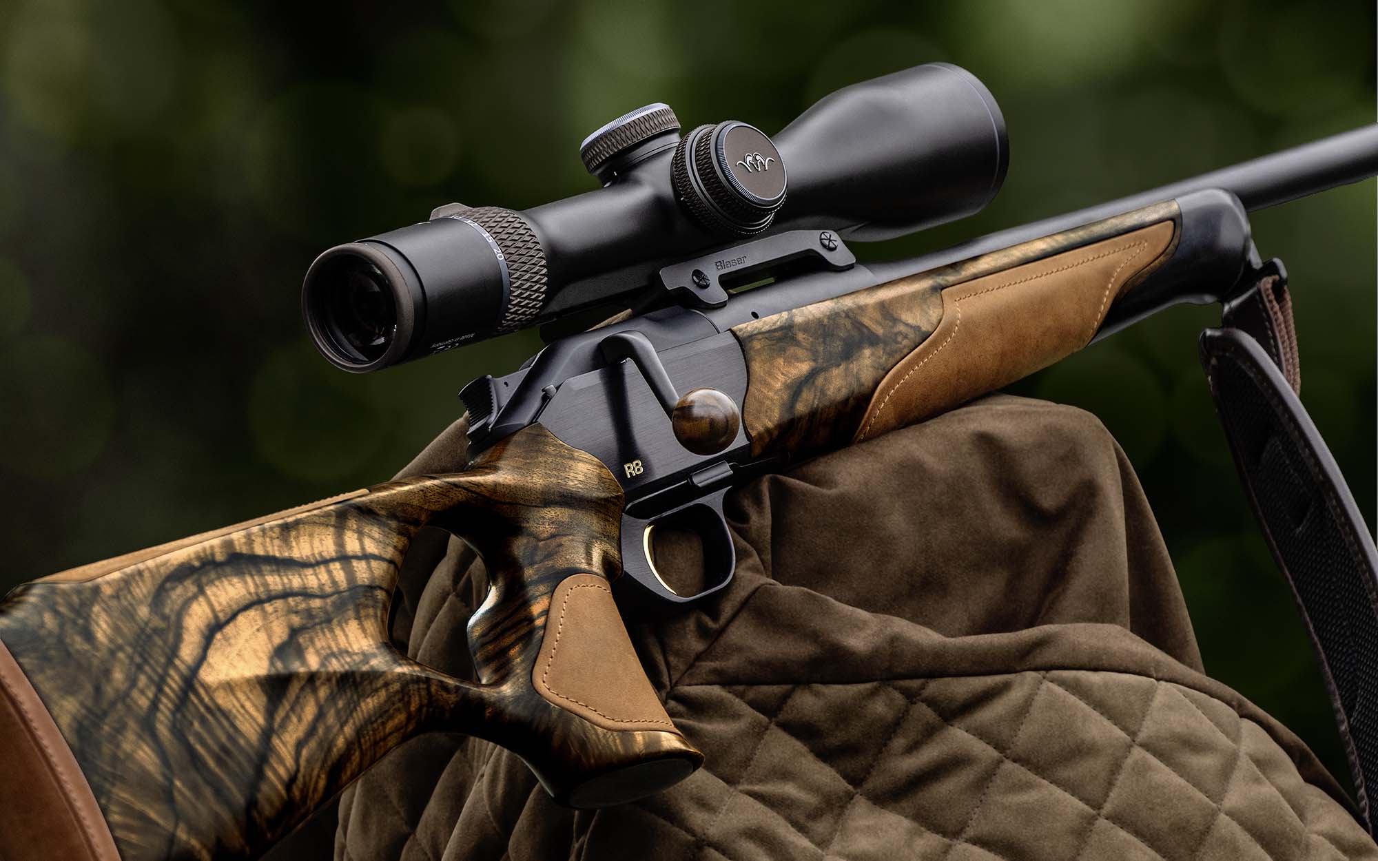 Blaser R8 Success Vintage hunting rifle: a star is born | GUNSweek.com
